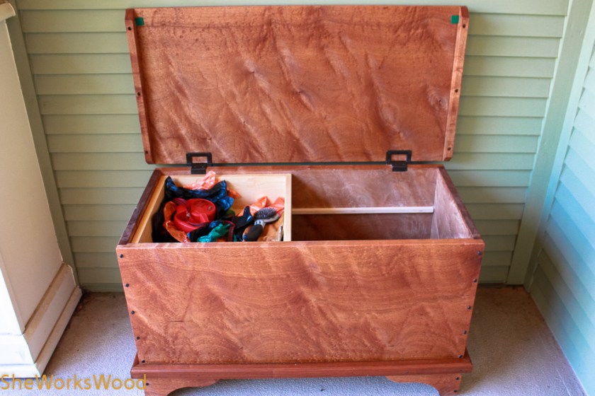 Six board chest